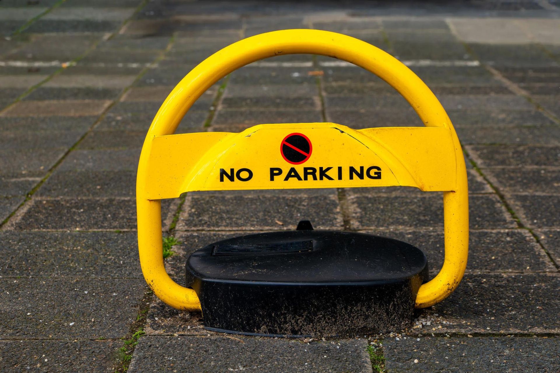 Automatic Parking Lock | Hitech Barriers